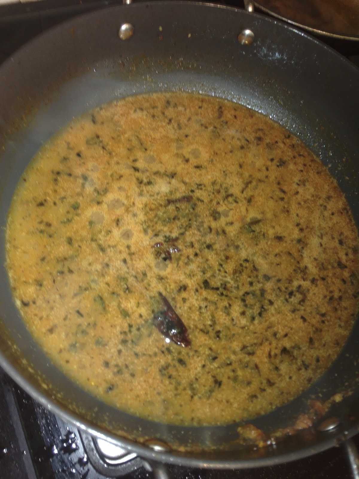 Go Green : Instant Dal tukdi curry (urad daal recipe)
