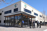 Su Fuente de Nutrición Esencial: Peter Castleman adquirió esta planta ...