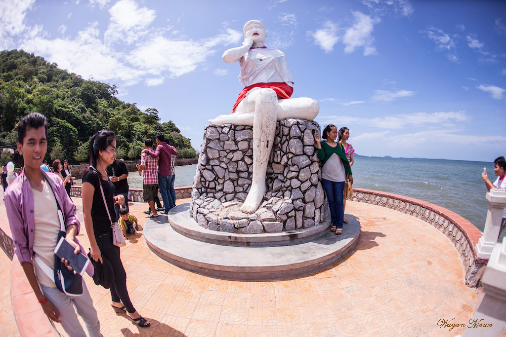 Stranger in the Kingdom: The White Lady Statue in Kep