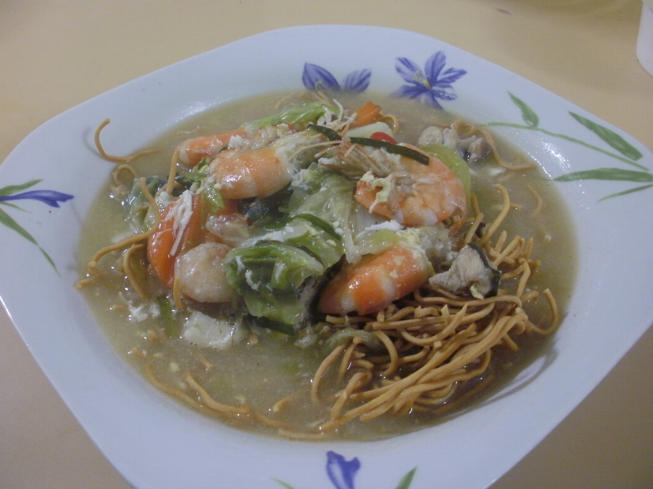 cerita tentang SEGALA: Mee Kantonis