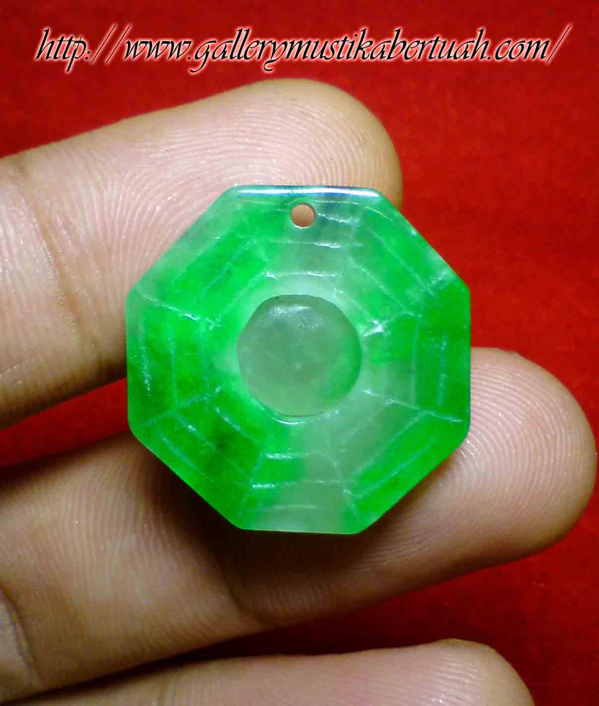 Giok Pusaka China Berkhodam Naga Hijau ~ Galeri Benda Mustika