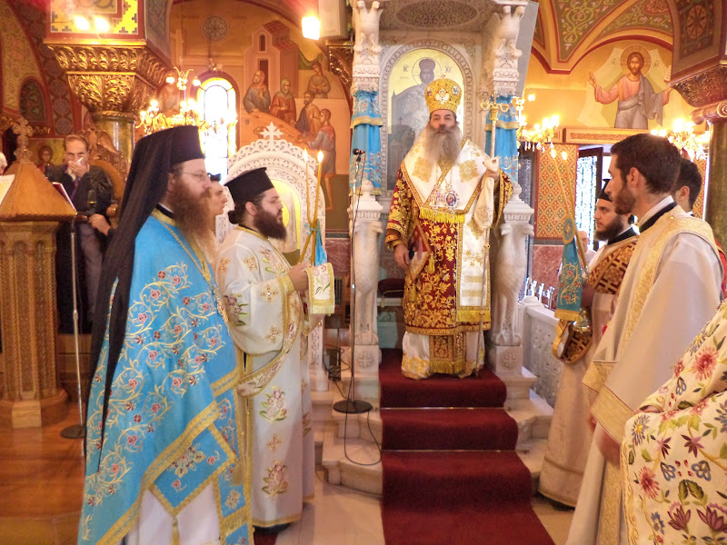 Αγία Τριάδα Πειραιώς: Κυριακη της Πεντηκοστης