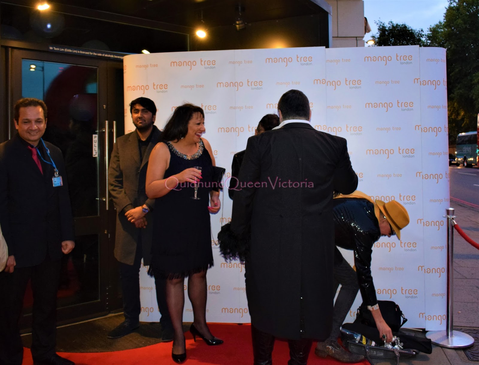 THE QUIDNUNC QUEEN : MISS MANGO TREE OUT OF THIS WORLD 2017