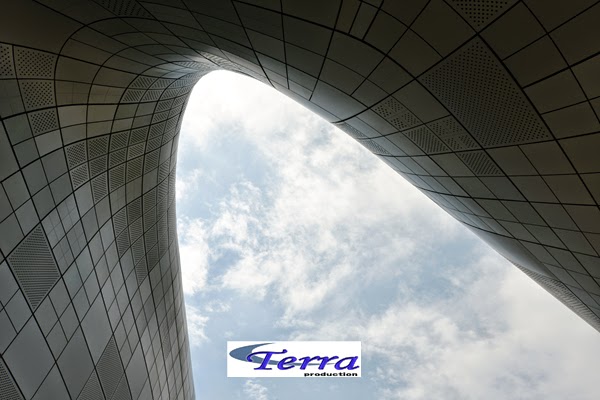 DDP (Dream, Design, Play) in Seoul / 동대문디자인플라자(Dongdaemun Design Plaza ...