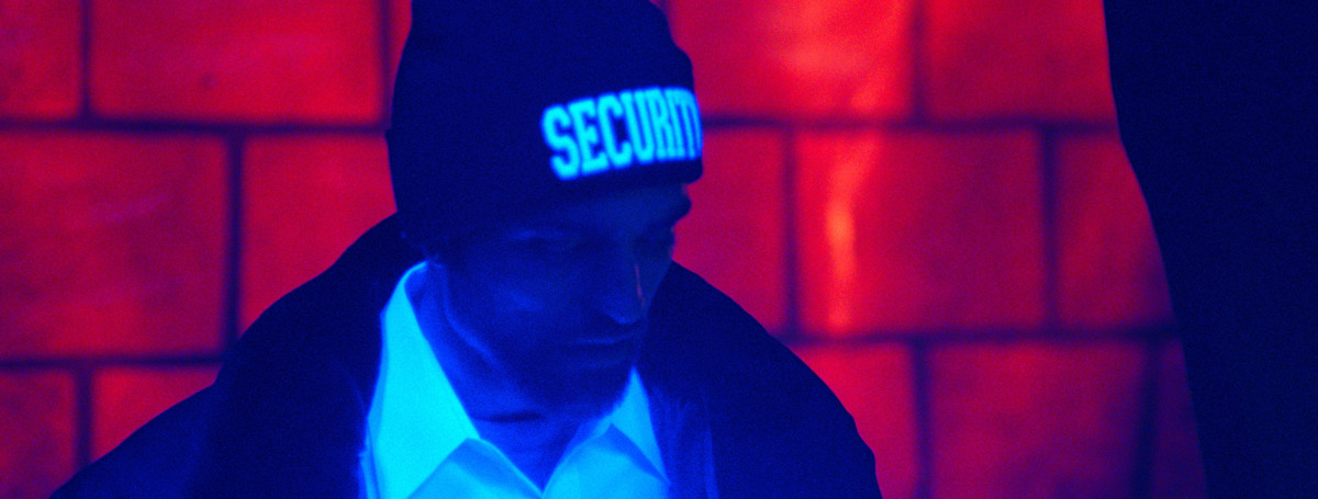 Robert Pattinson en Español: 22 Stills de Rob como Connie Nikas en ...