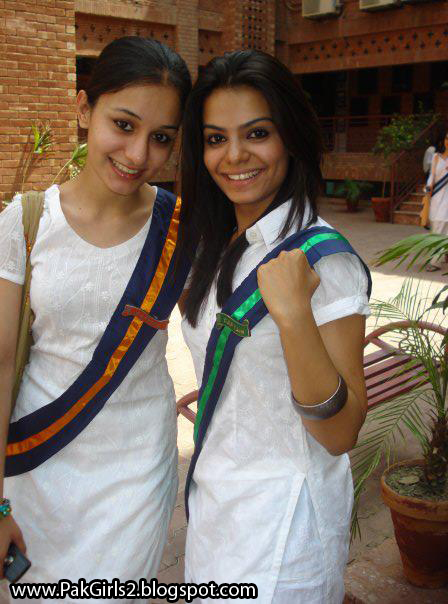 Fashion Selfies: Pakistan Desi School Girls Photos Hot Pakistani ...