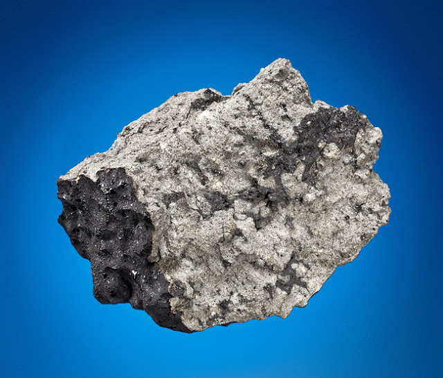 THE VIEW FROM FEZ: Moroccan Mars Meteorite to Go Under the Hammer