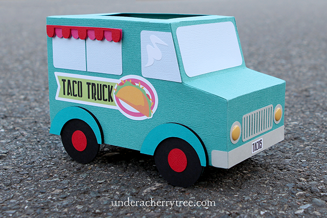 Under A Cherry Tree: Beep beep! It's the Taco Truck!