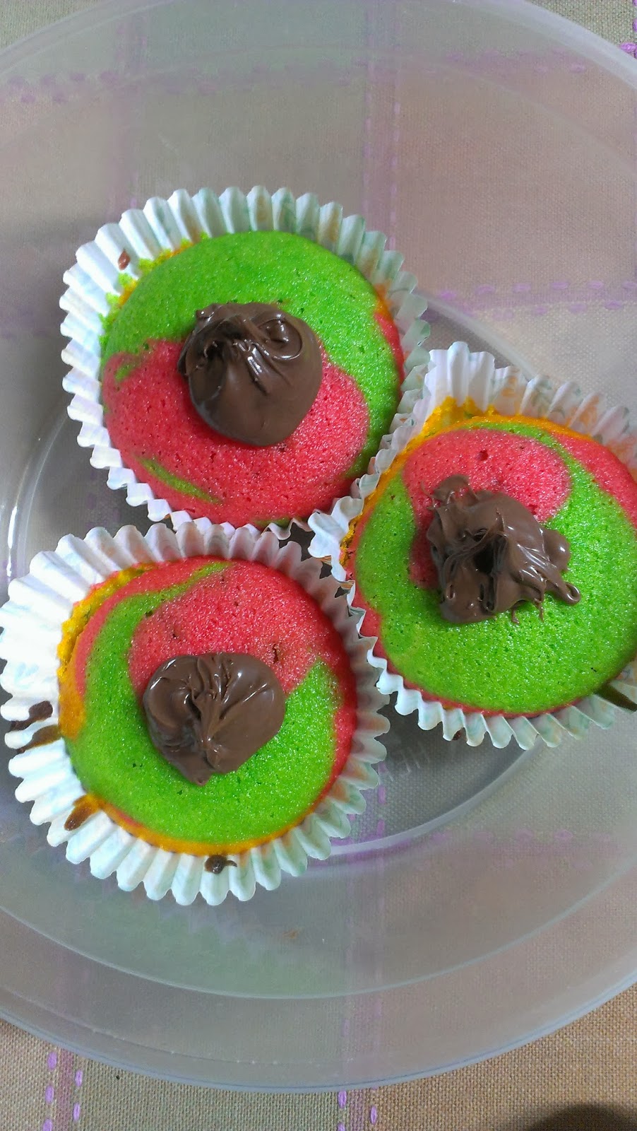 foravalove: Baking Eggless, Rainbow-Nutella Cupcakes using Pancake mix
