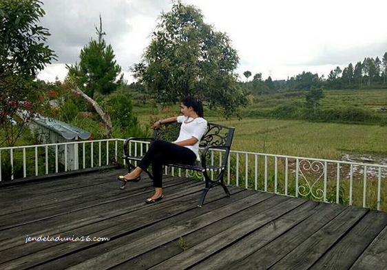 Piltik Cofee Siborong -Borong, Cafe Bernuansa ala Eropa. - Tugas Minggu