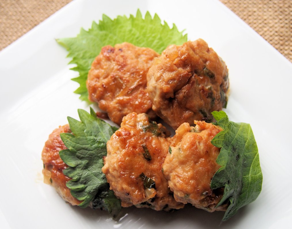 Teinei Gohan: Recipe: Shiso Tsukune : Chicken Meatball
