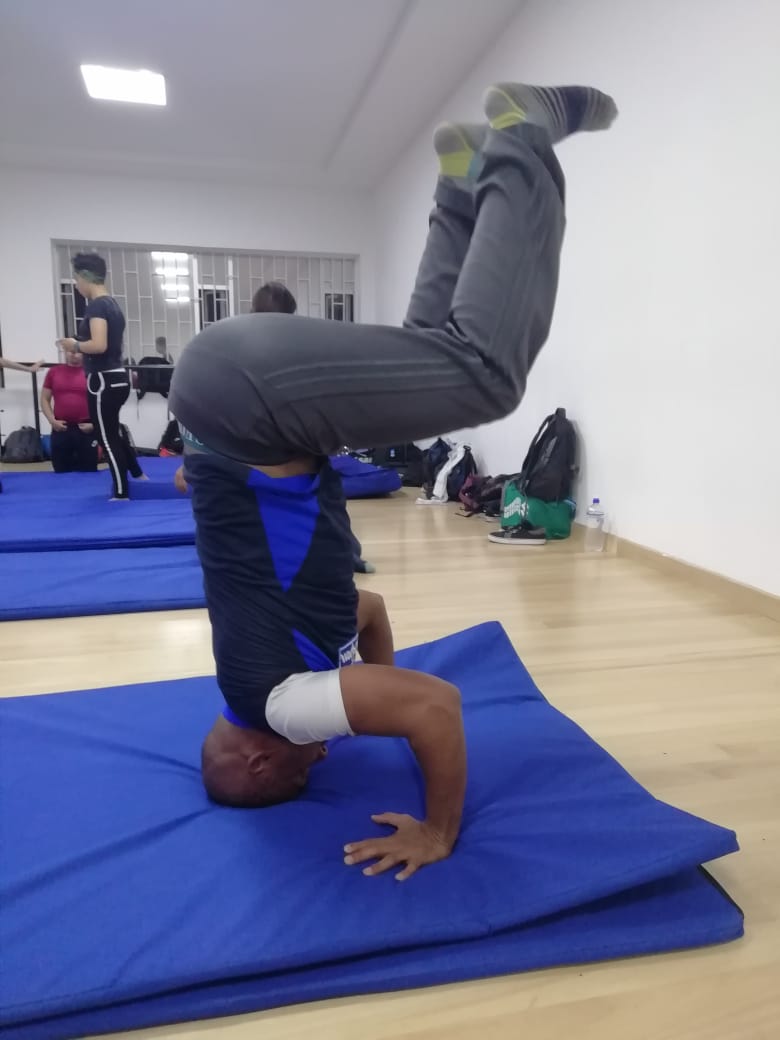 introducción a la gimnasia : Gesto técnico Invertida con apoyo de manos ...