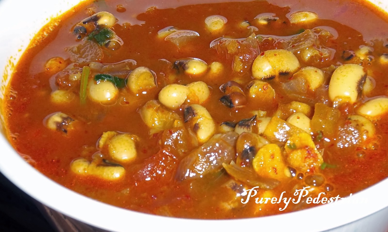 Purely Pedestrian: Black Eyed Beans Curry a.k.a. Lobia / Chawli Sabzi