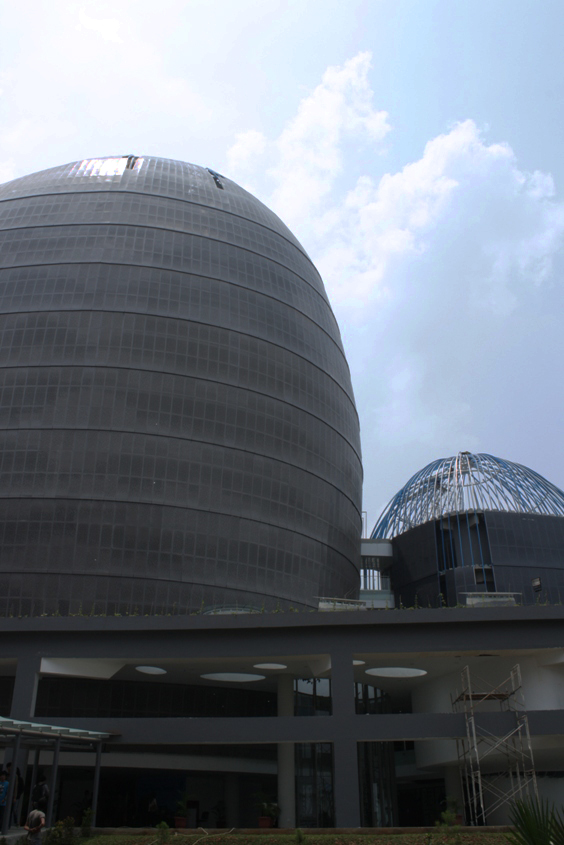 Aku dan Gedung Baru UMN