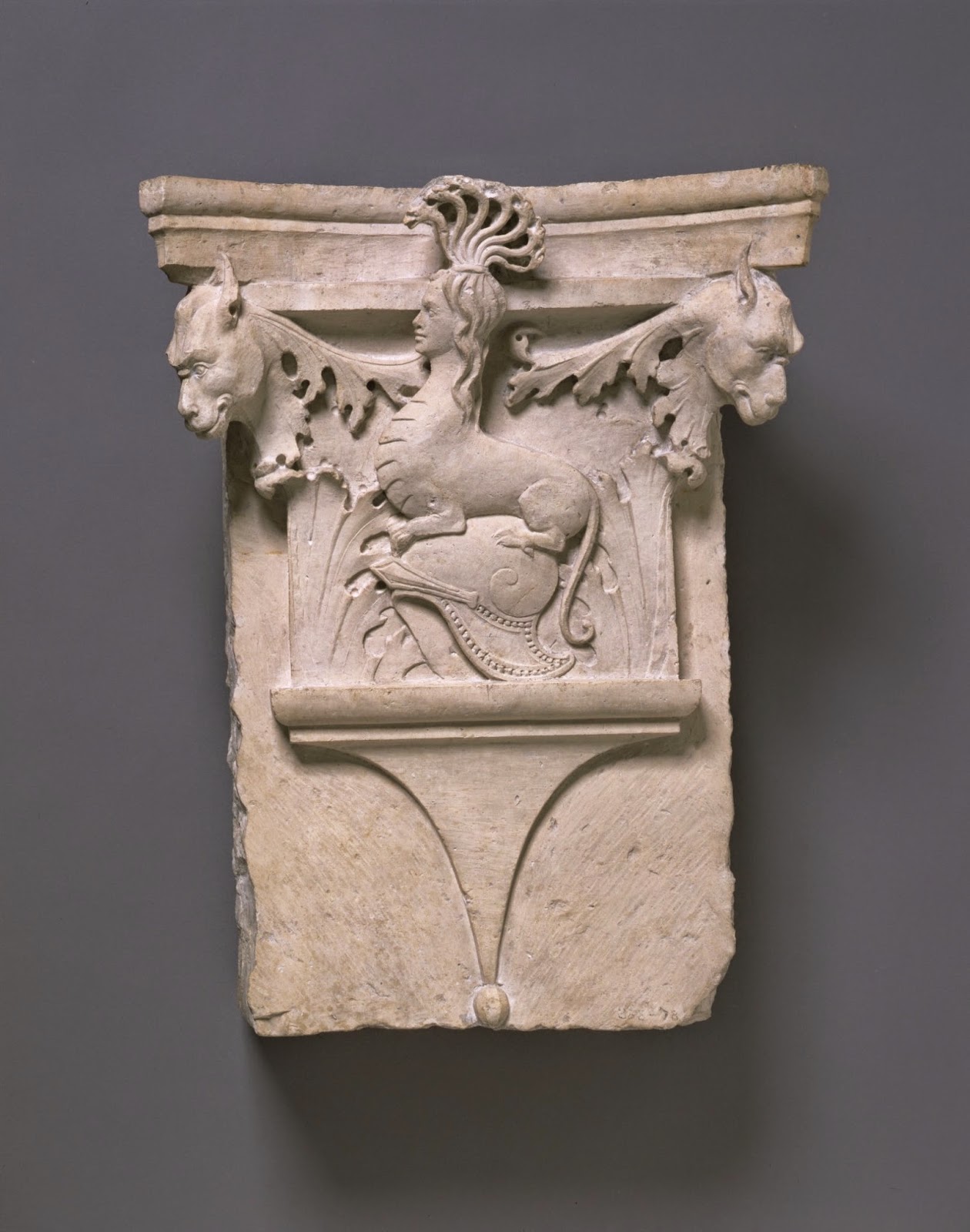 Spencer Alley: Corbels