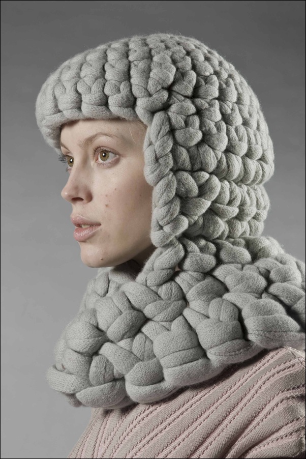 ROSES EVERYWHERE: KNITWEAR or ART?