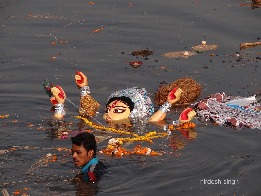 Just Tripping!: Journey of Durga Maa in the Mortal World