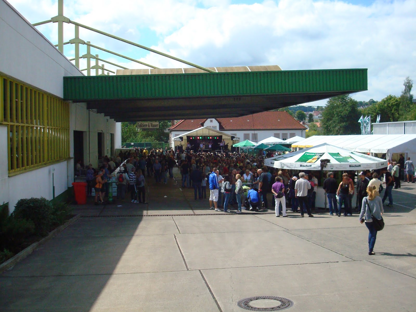 ROWDY IN GERMANY: Bischoff