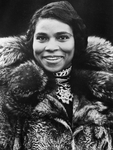 El Mirador Nocturno: Marian Anderson