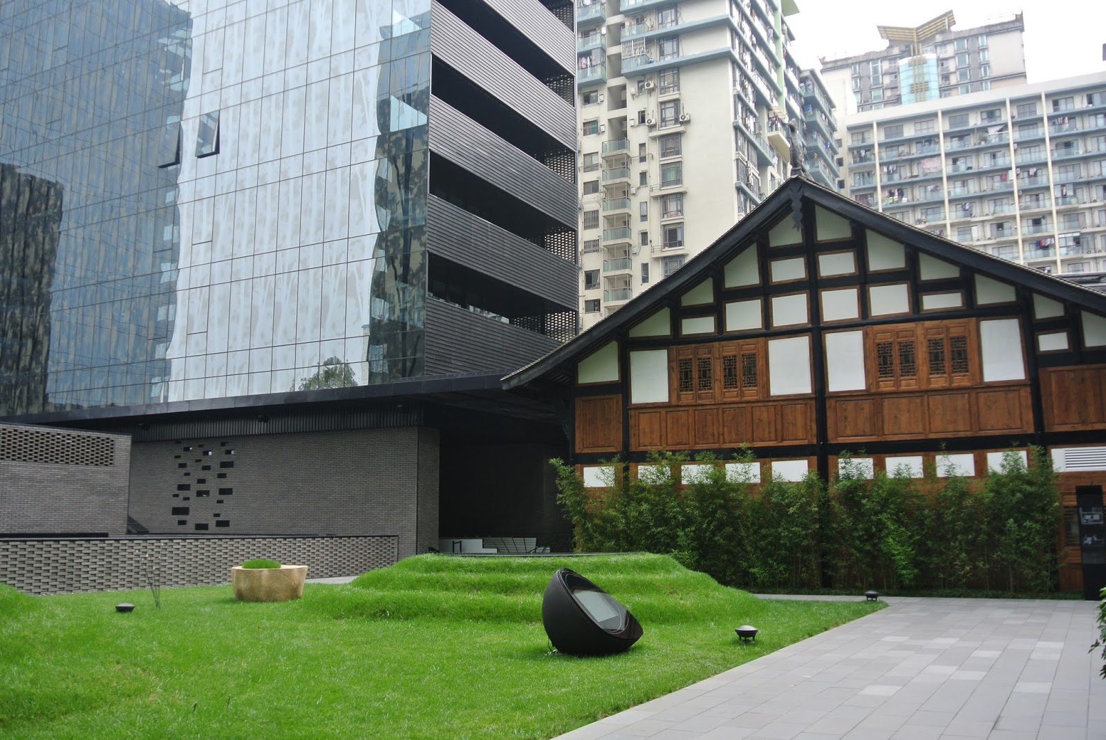 RevelEast: Travel: The Temple House Hotel, Chengdu, China