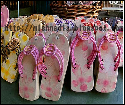 selipar jepun jadi pujaan hati? | . DUNIA NADIA