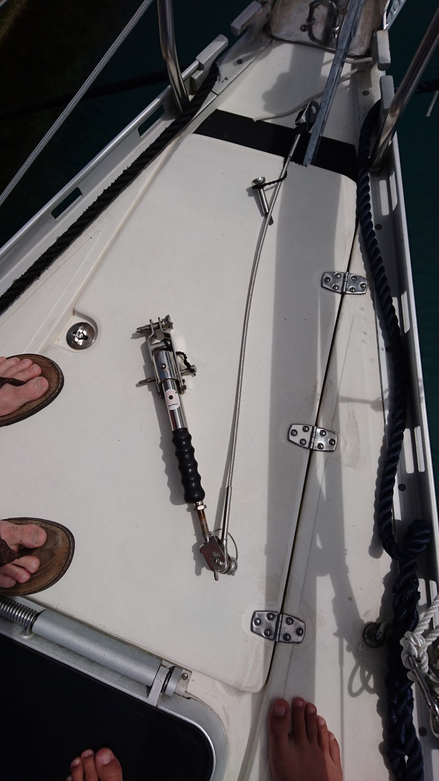 Marlo IV : Un plus grand voilier pour une plus grande famille: Etai ...