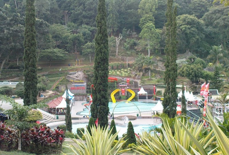 TAKJUB INDONESIA: Taman Rekreasi Selecta Batu