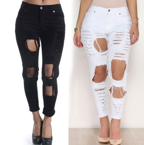 Devotos de Maria: Roupas rasgadas?