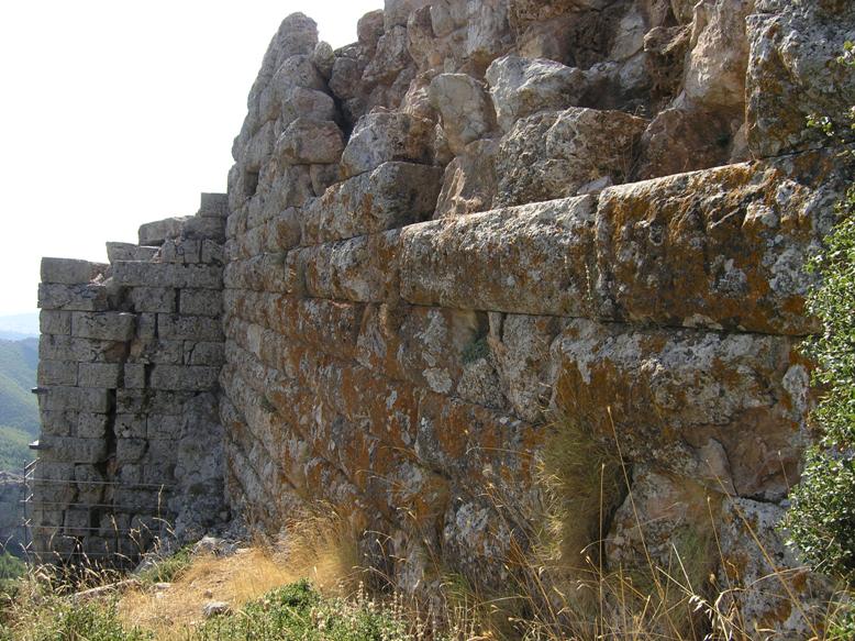 ΤΑΞΙΔΙΑ ΜΕ ΕΝΑΝ ΕΥΡΥΓΩΝΙΟ: ΠΑΡΝΗΘΑ, ΦΡΟΥΡΙΟ ΦΥΛΗΣ, ΔΕΡΒΕΝΟΧΩΡΙΑ, ΣΚΟΥΡΤΑ