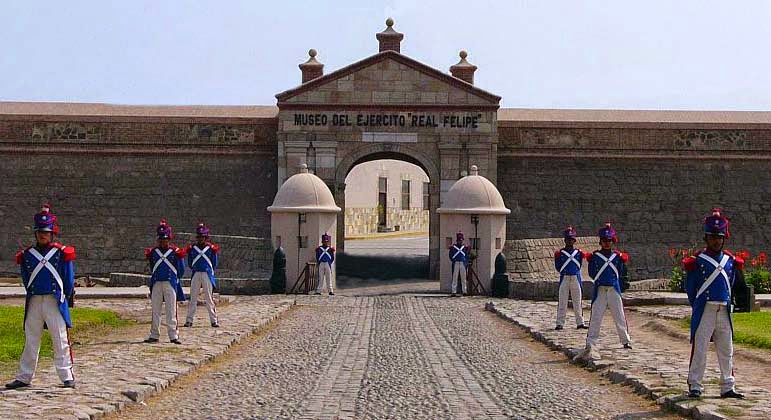 Real Felipe: Arquitectura militar peruana