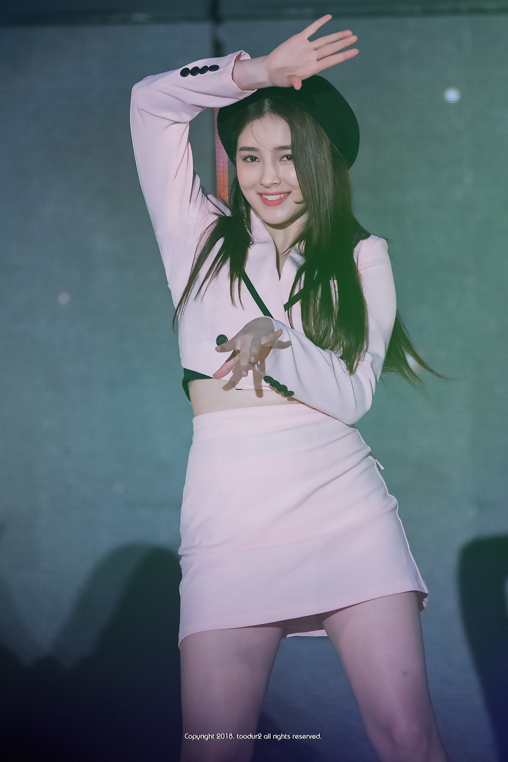 MOMOLAND Nancy is so beautiful in pink - Who's your bias?