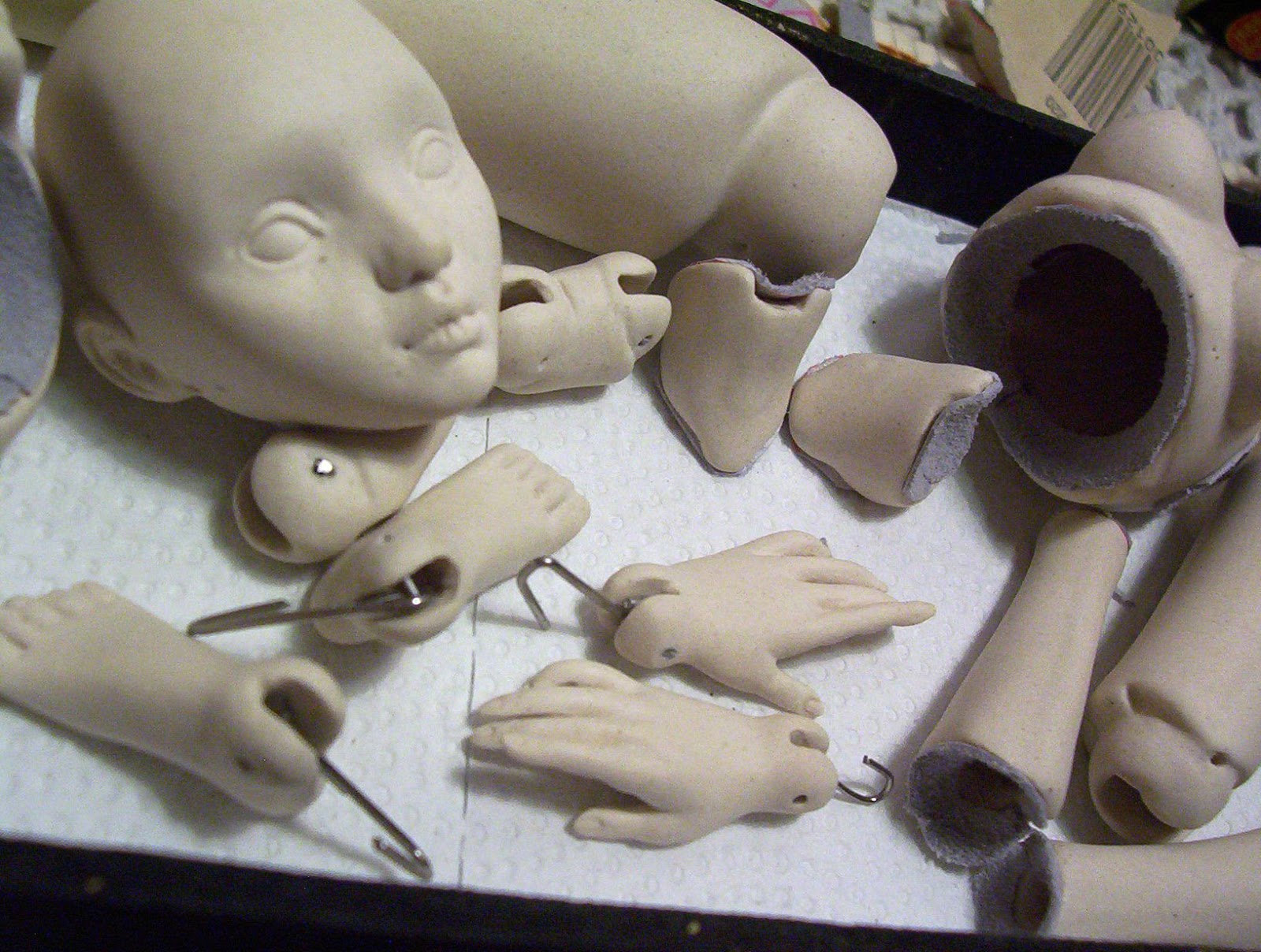 Porcelain bjd assembling tutorial, how to string your bjd doll