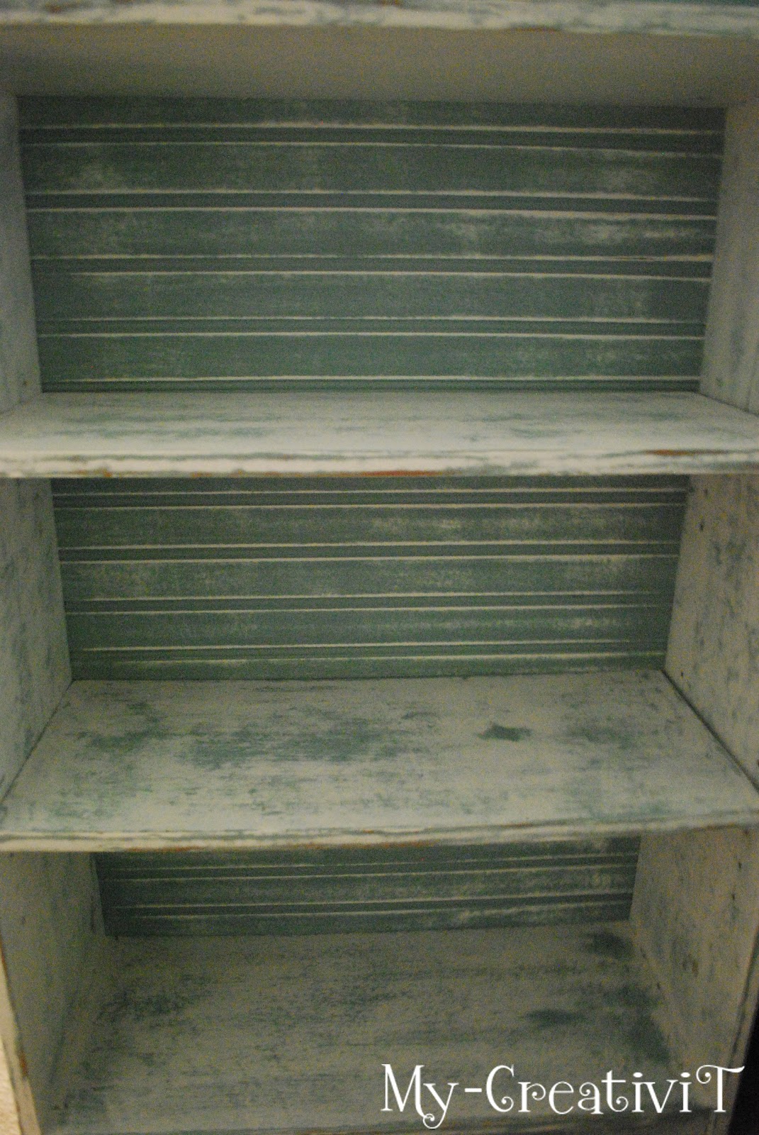 My-CreativiT: Refurbished Bookcase