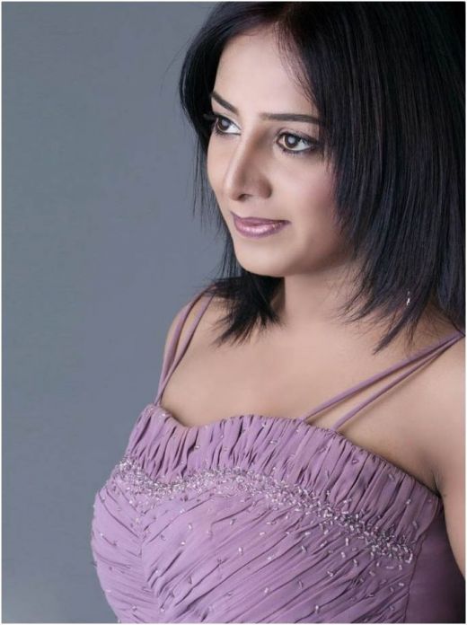 Gak Tak Reken: Actress Gayathri Rajagopal Pics, Gayathri Rajagopal ...