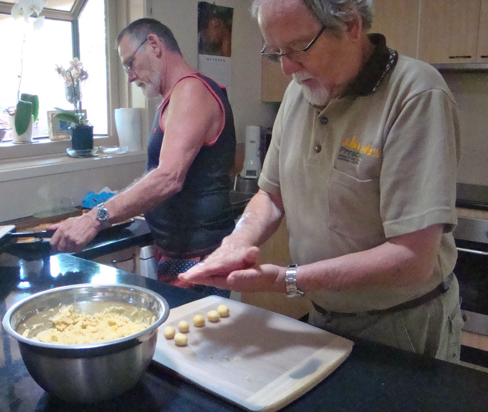 Bill's Ponderings: Swiss Cookies "Brätzelis"