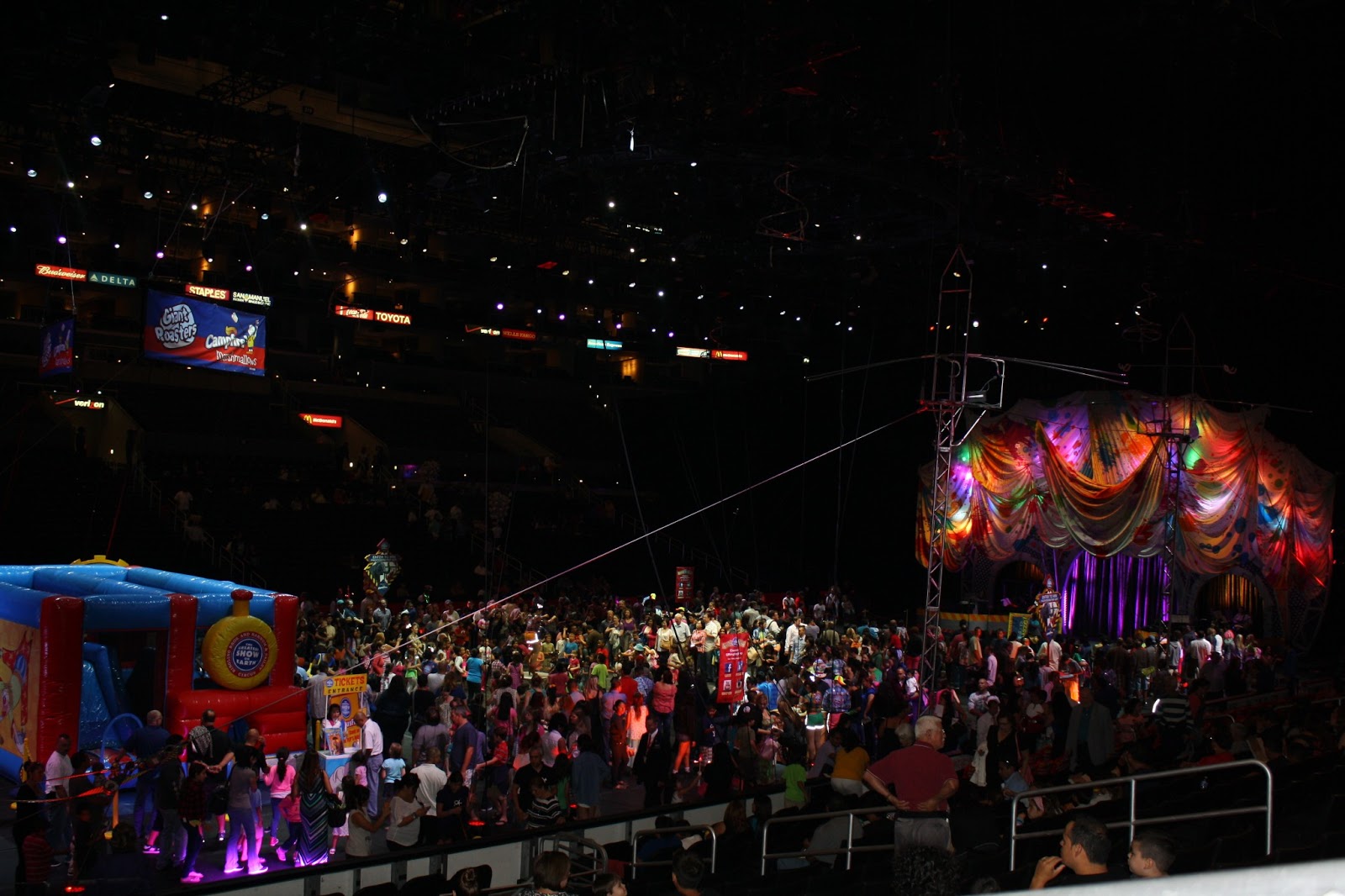 Show Review: Ringling Bros. and Barnum & Bailey Built to Amaze Circus ...