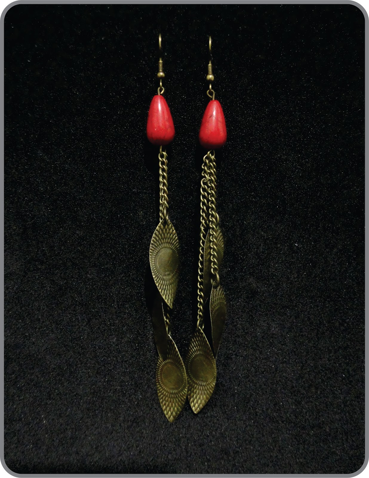 ARETES PIEDRA ROJA CADENA OCRE | Joyas Y Accesorios Andrea Restrepo