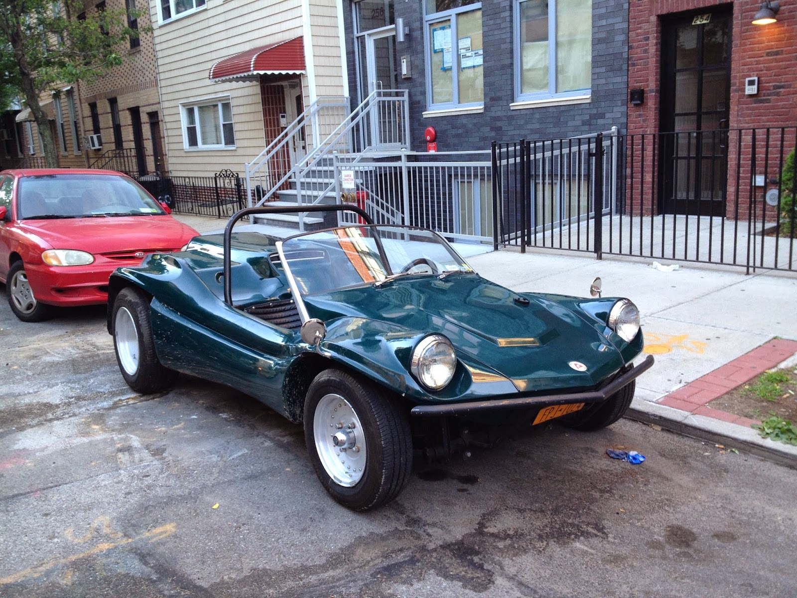 NYC Hoopties - Whips Rides Buckets Junkers and Clunkers: The Funnest ...