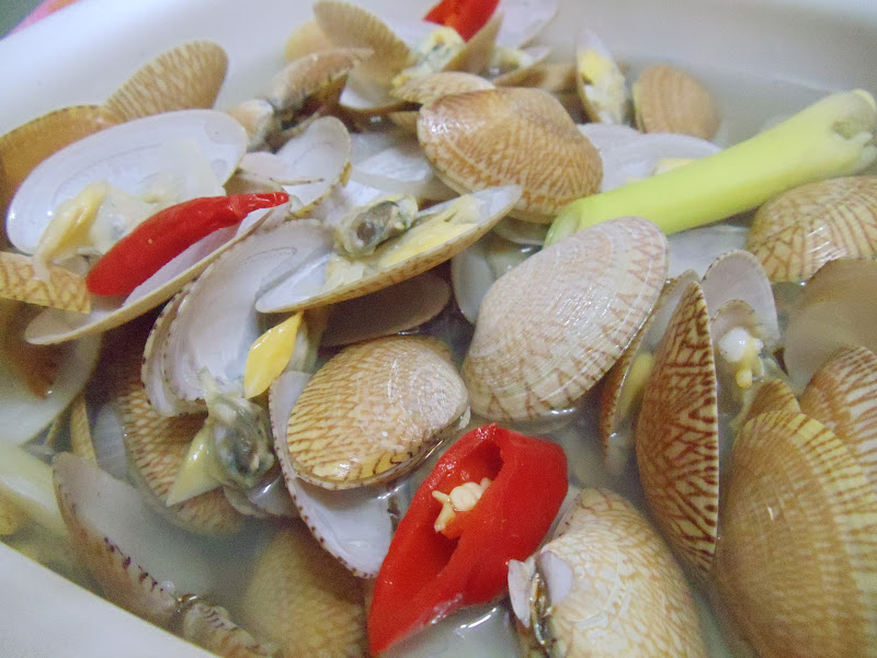 Life is colorful: Step by Step.. Lala Rebus