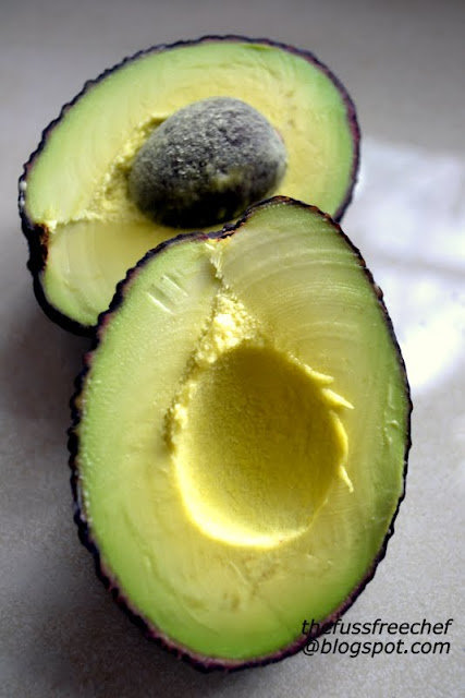 the FUSS FREE chef: Salmon Sashimi and Avocado Salad