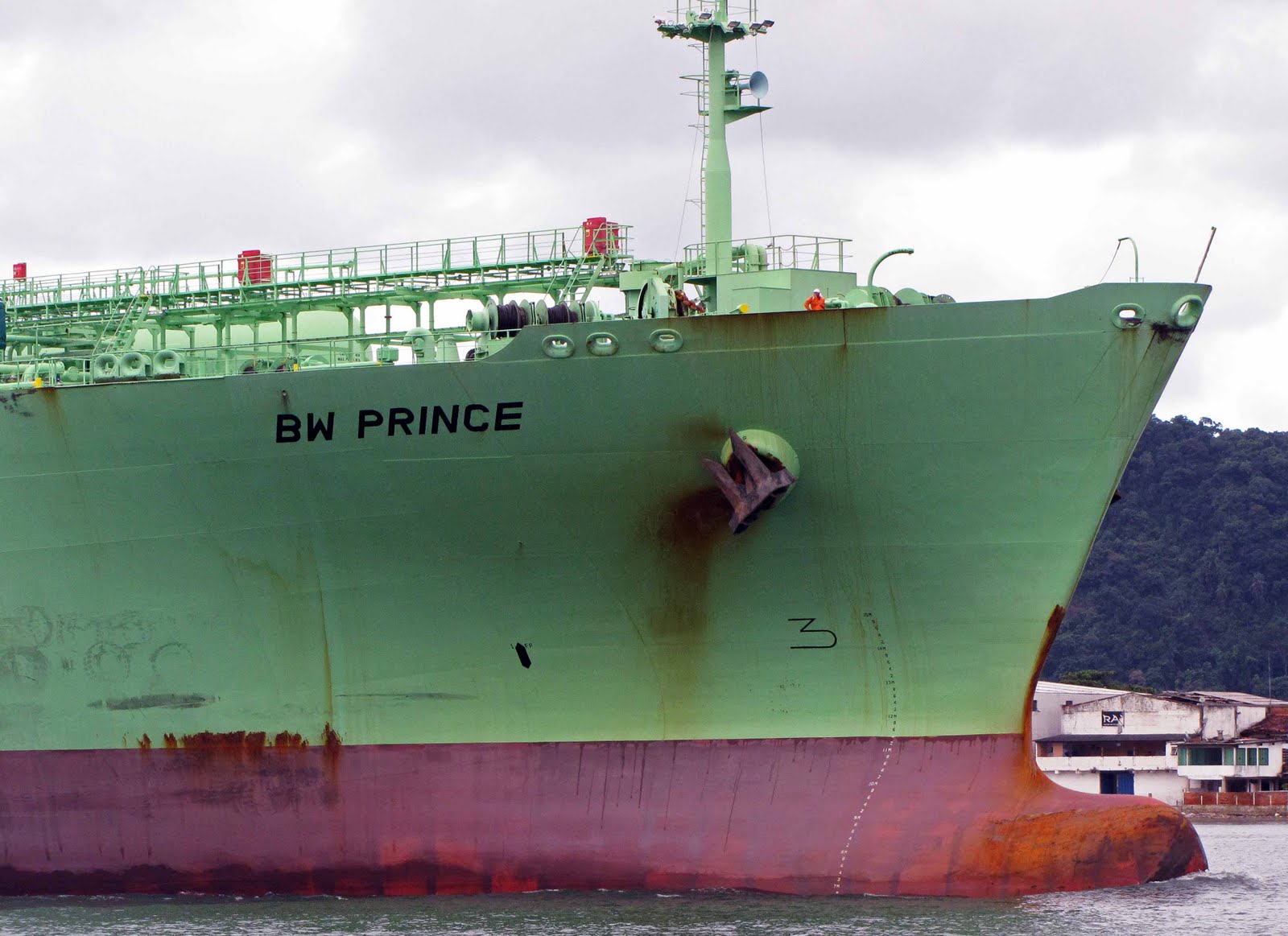 Santos Shiplovers: M/T LPG/C BW Prince / LADQ7 - Mais um LPG/C em Santos