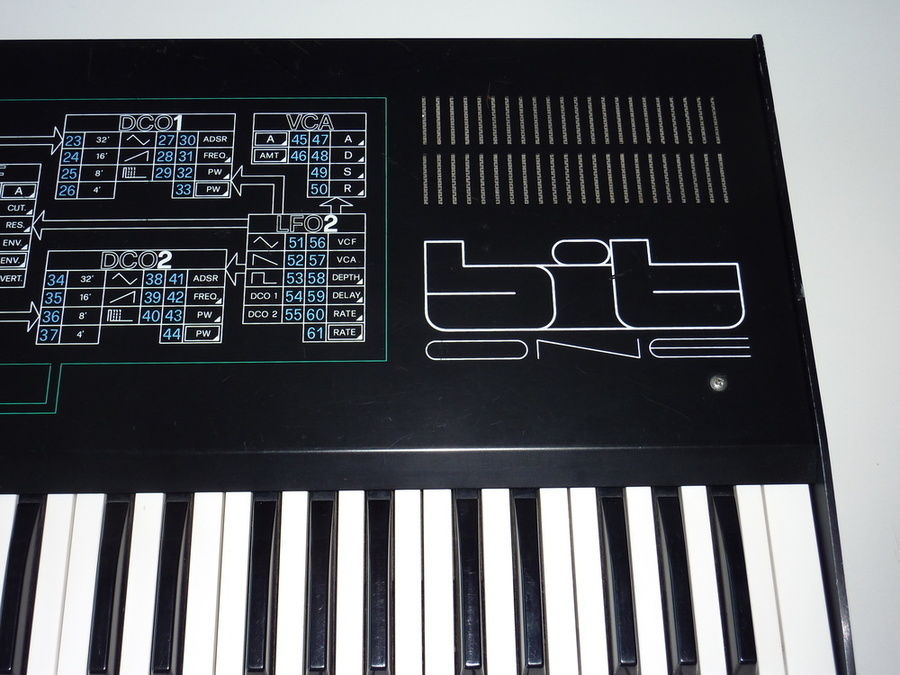 MATRIXSYNTH: Crumar Bit One Vintage DCO 61 Key Analog Synthesizer