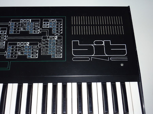 MATRIXSYNTH: Crumar Bit One Vintage DCO 61 Key Analog Synthesizer