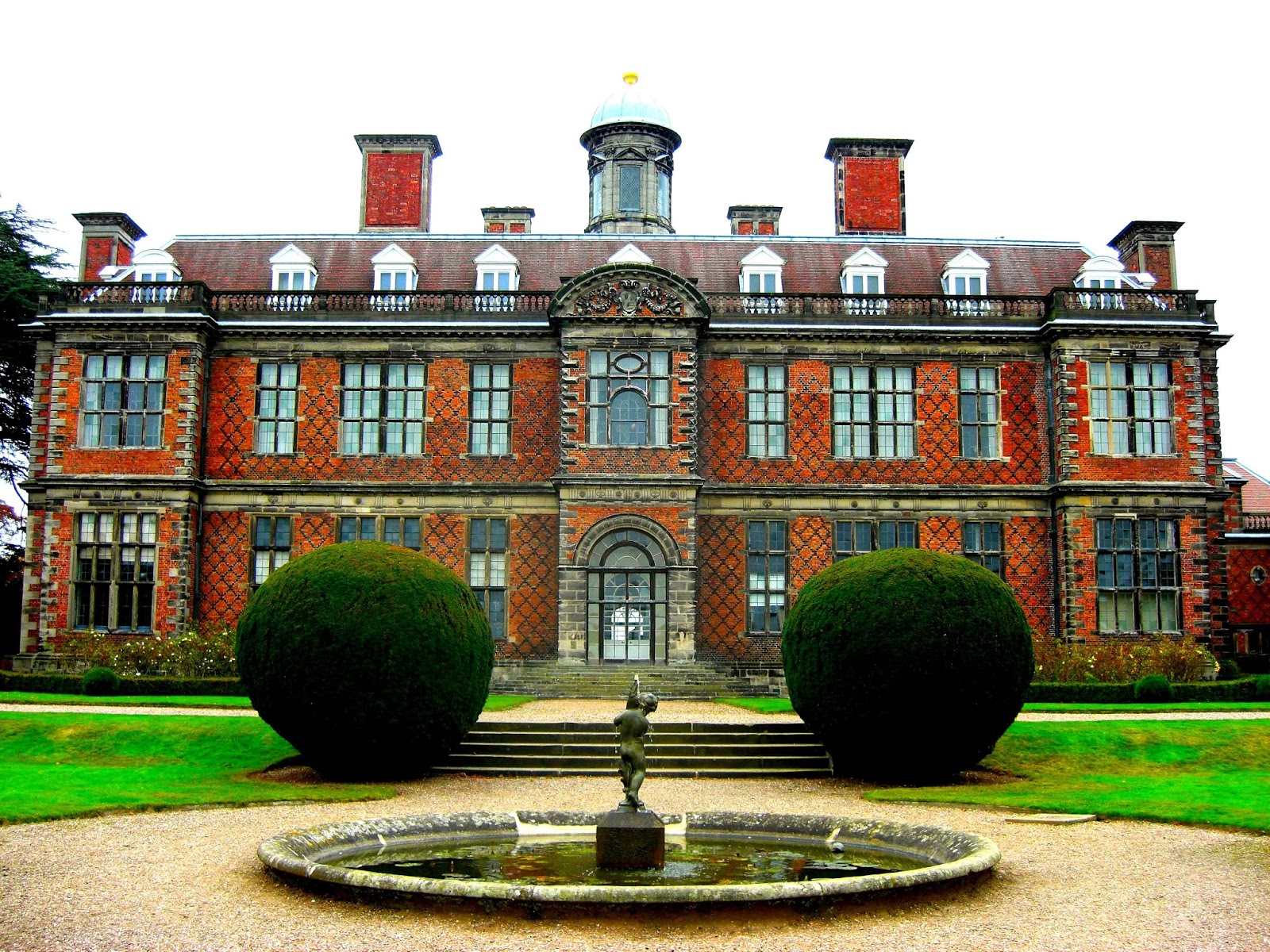 loveisspeed.......: Sudbury Hall is a country house in Sudbury ...