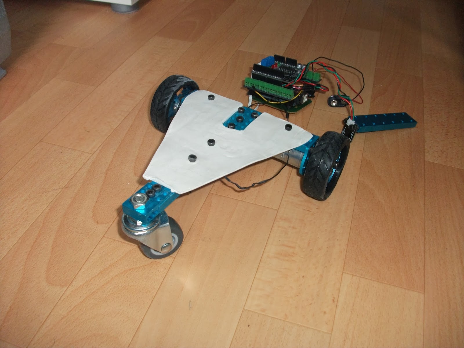 Tout_Sur_Mes_Robots: Robot 3 roues