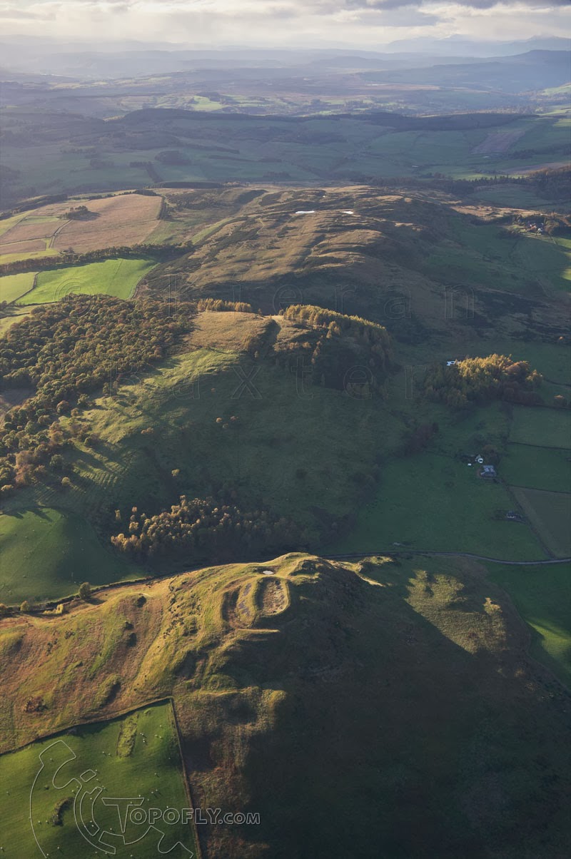 Topofly: Hillforts from High Alitude: Aerial Photography of a Wider ...