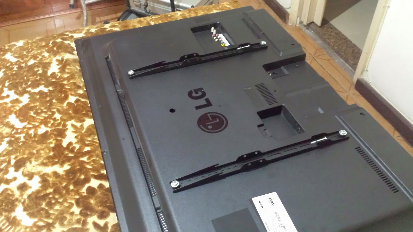 Trocando as Tvs em uma Residência