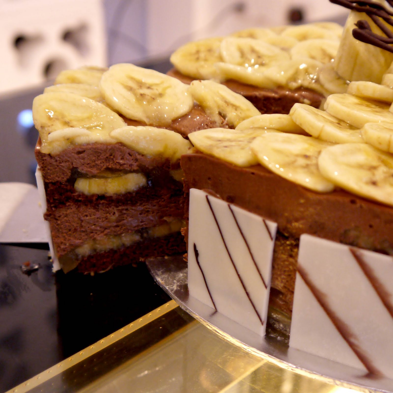 Sweet Indulgence Kuching: Choco Bana Cake