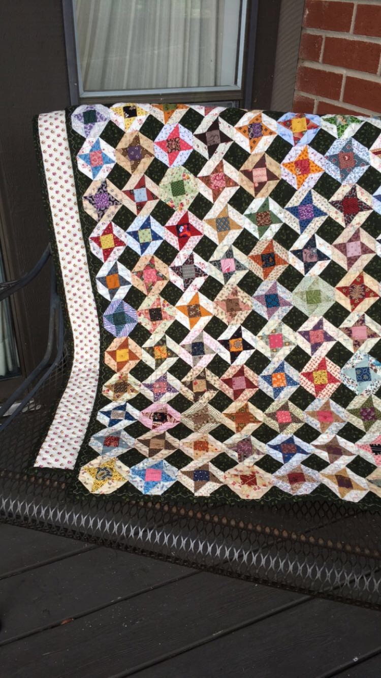 Susan's Quilt Creations: "Among Friends @ Spool Girls" Finished