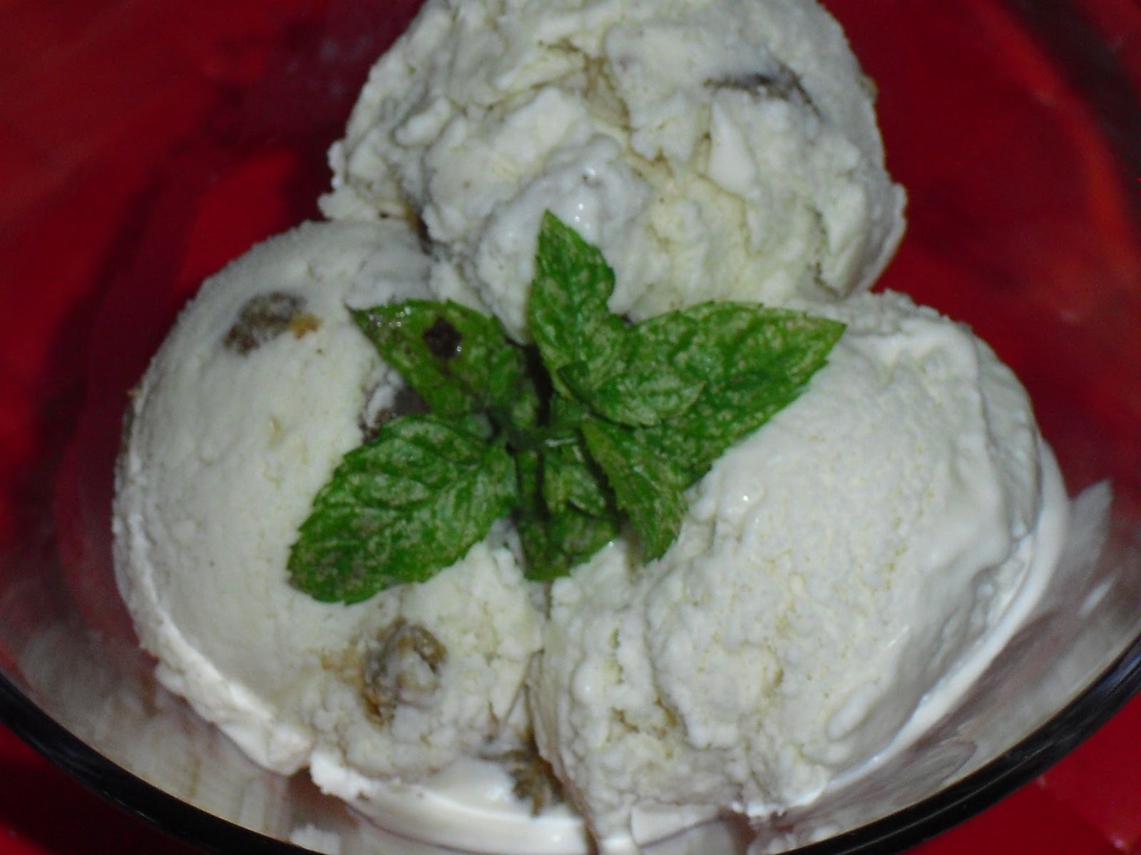 Helado de pasas al ron